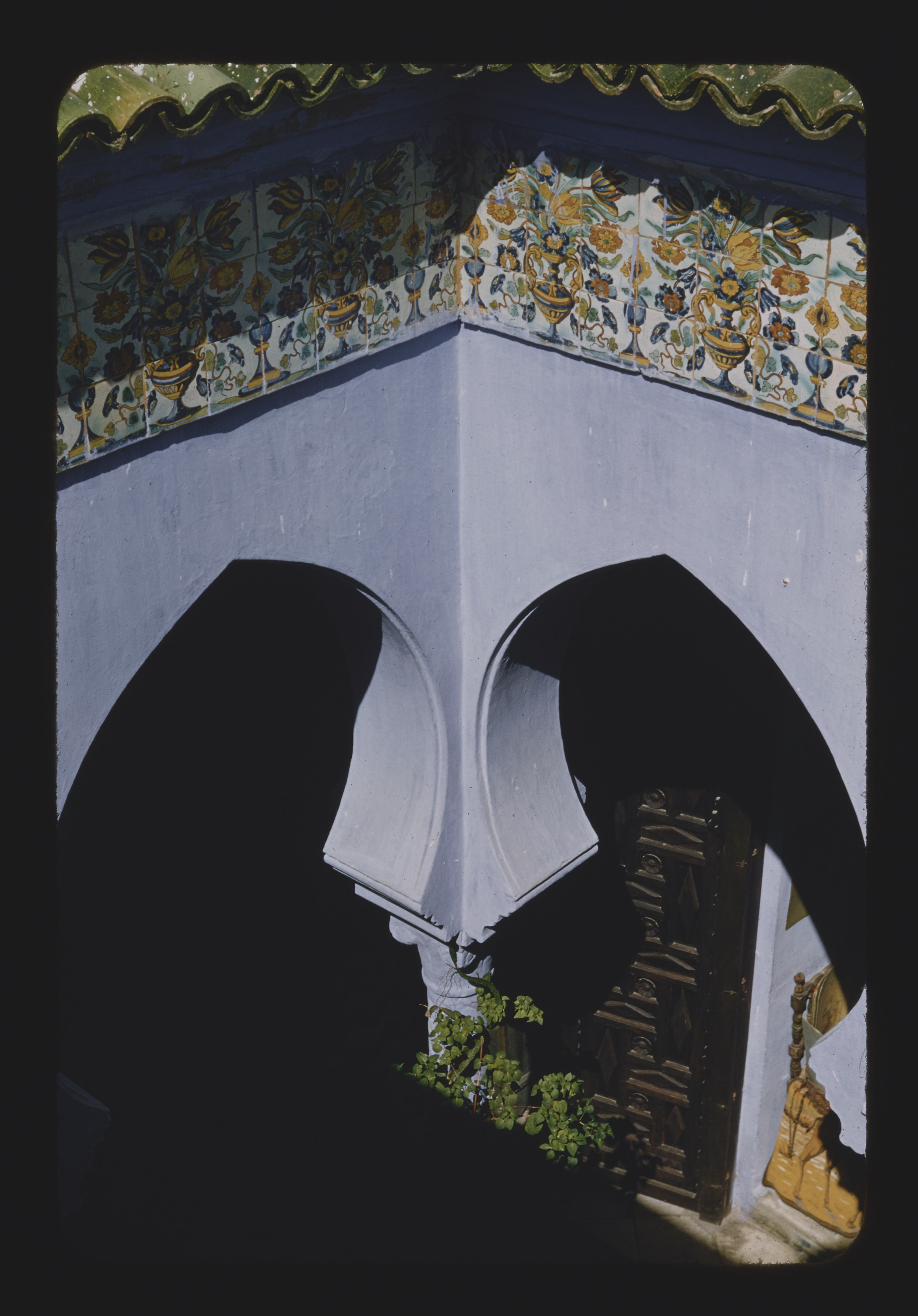 The Arquin Slide Collection · Arches - Glazed tile · Arquin Catalogue